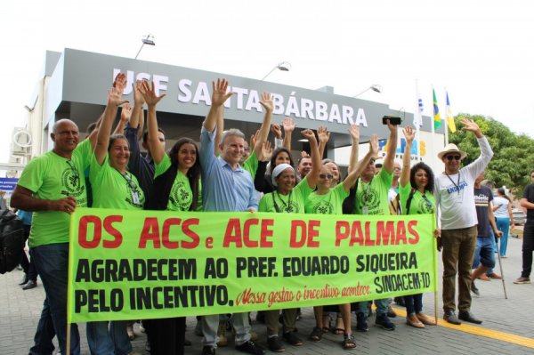 Eduardo Siqueira Campos entrega reforma da USF Santa Bárbara e anuncia ...